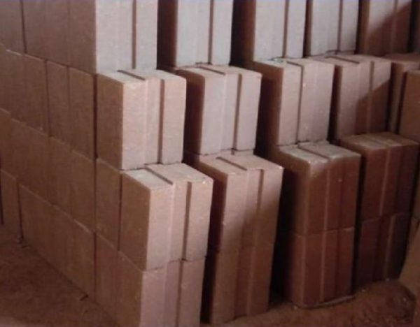 Interlocking Bricks – Suraksha Mud Blocks